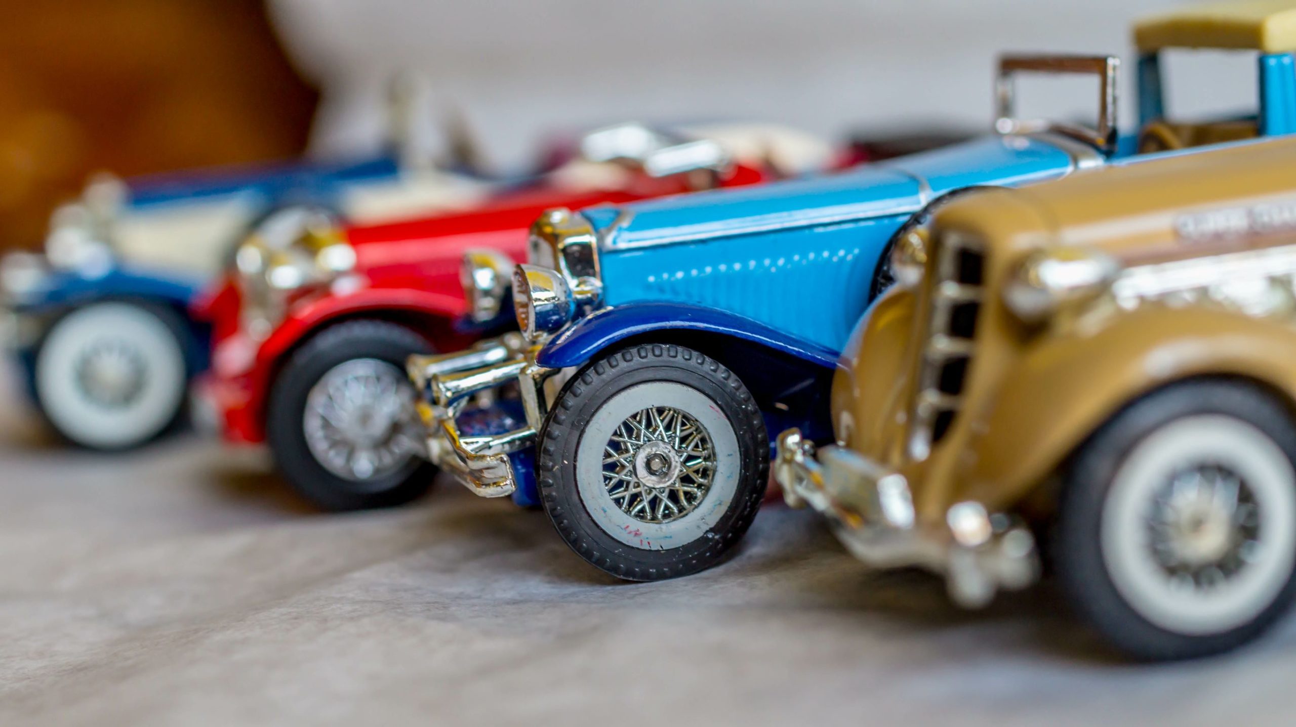 5 Reasons To Consider Collecting Diecast Model Cars - Side Car