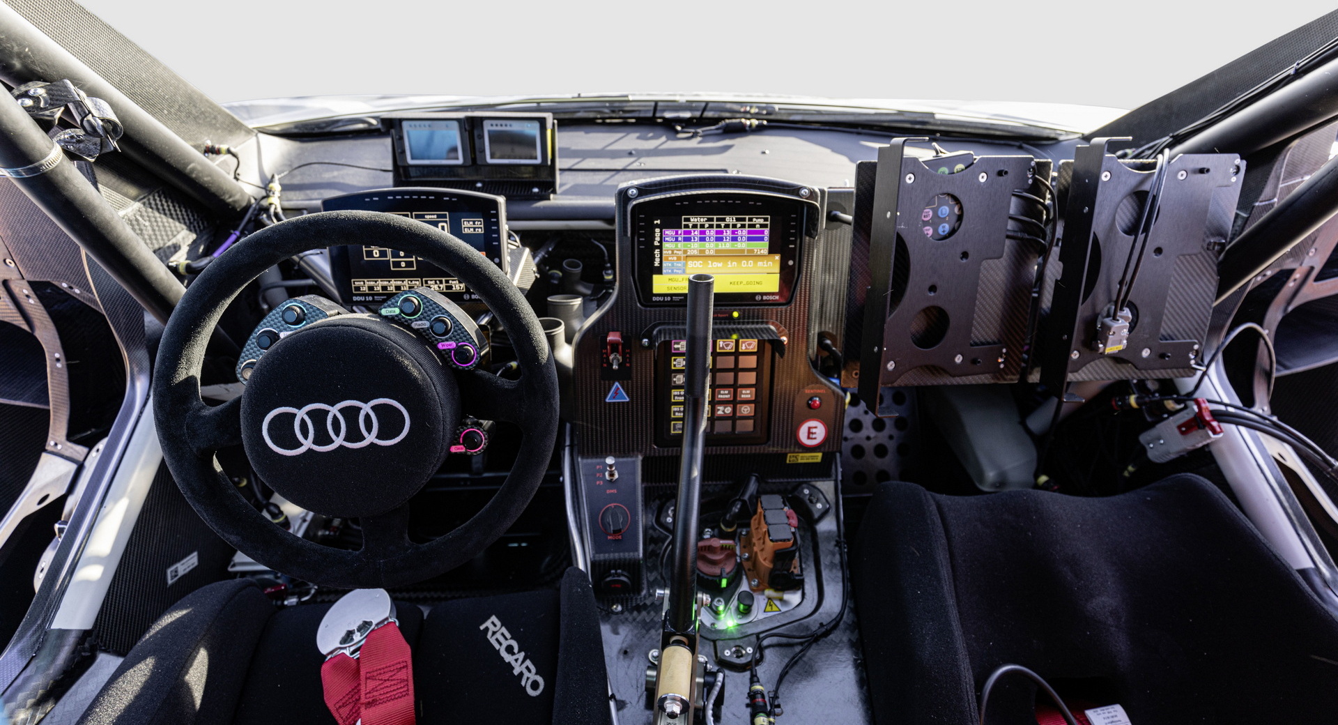 Take A Look Inside The Surprisingly Fascinating Cockpit Of Audi's Next ...